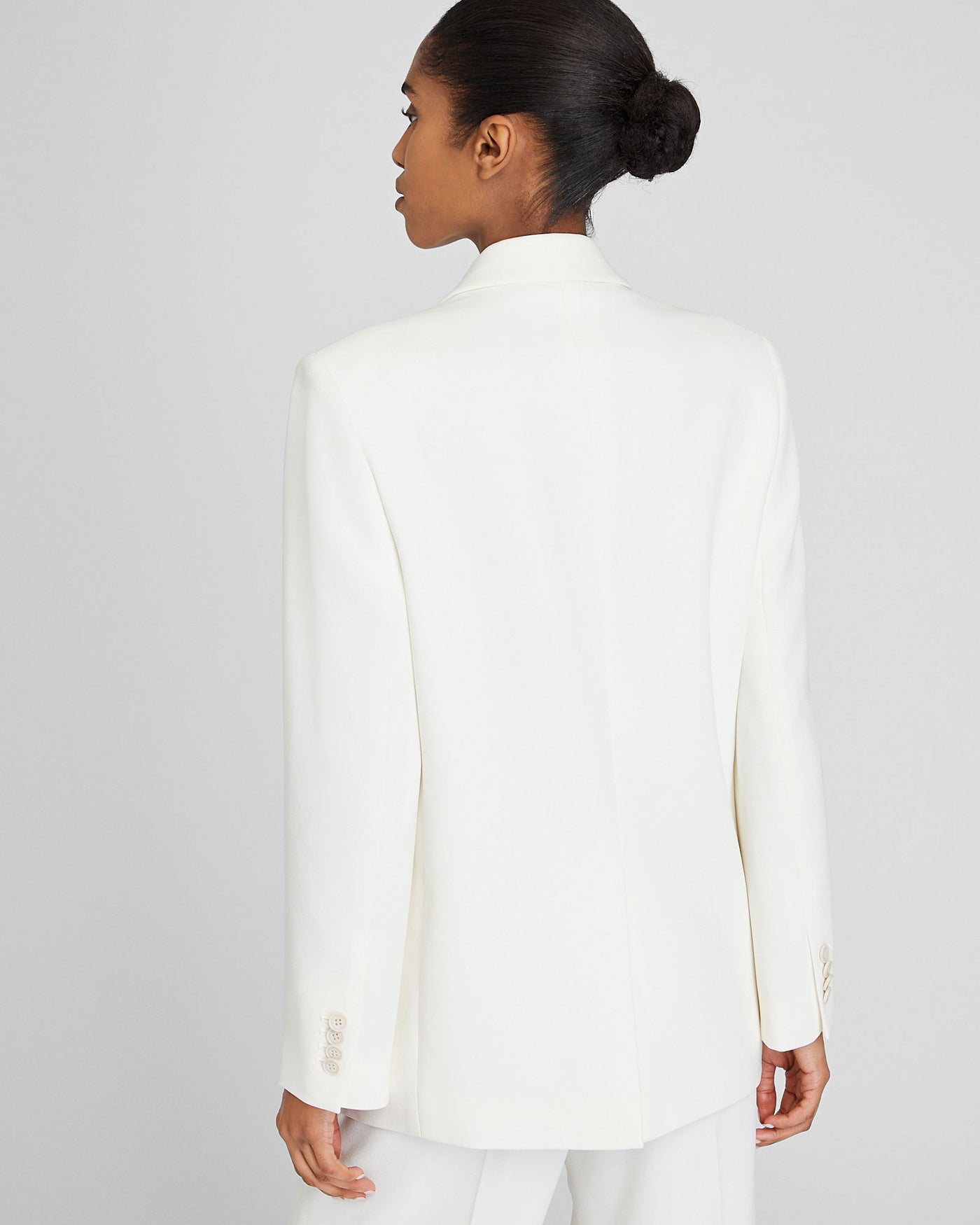 Women's Off White Relaxed Double Breasted Crepe Blazer | Club Monaco ...